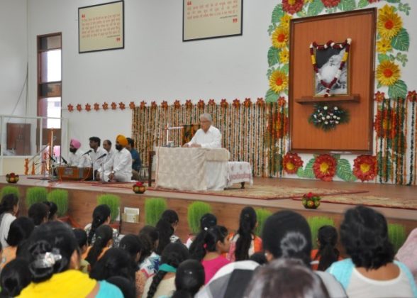 Satyadharam Bodhutsav: Secretary Dev Samaj holds pertinent session ...