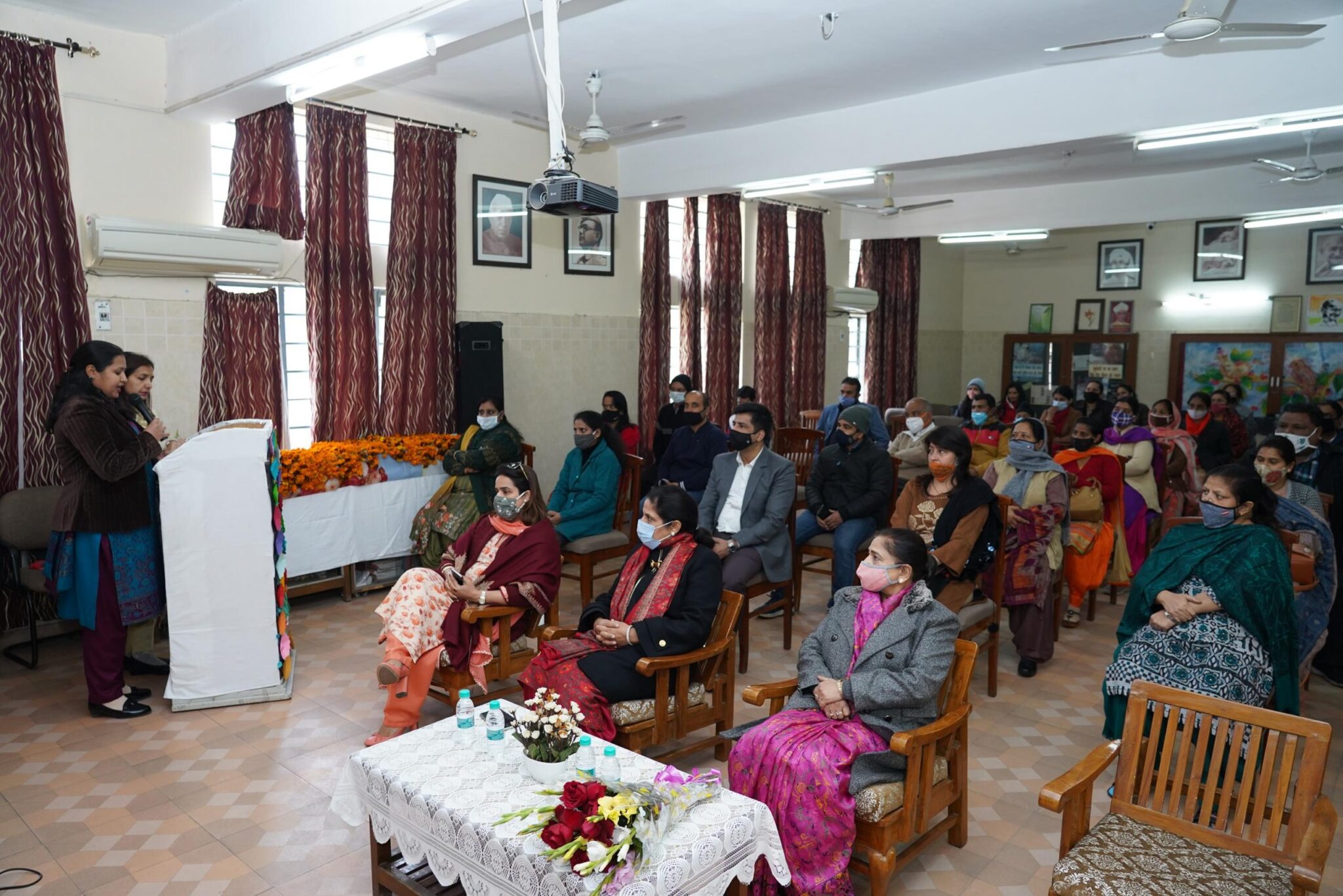 Dev Samaj Sr. Sec. School celebrates “Maat Pita Santaan Diwas ...