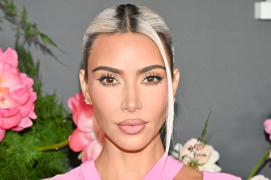 Kim Kardashian Appeared In All Pink at Baby2Baby Gala! - Chandigarh ...