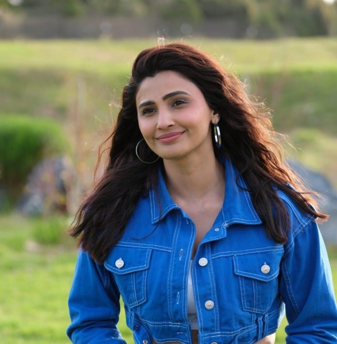 Daisy Shah set to prove Khatron Ke Khiladi 13 is not just about 'Luck ...
