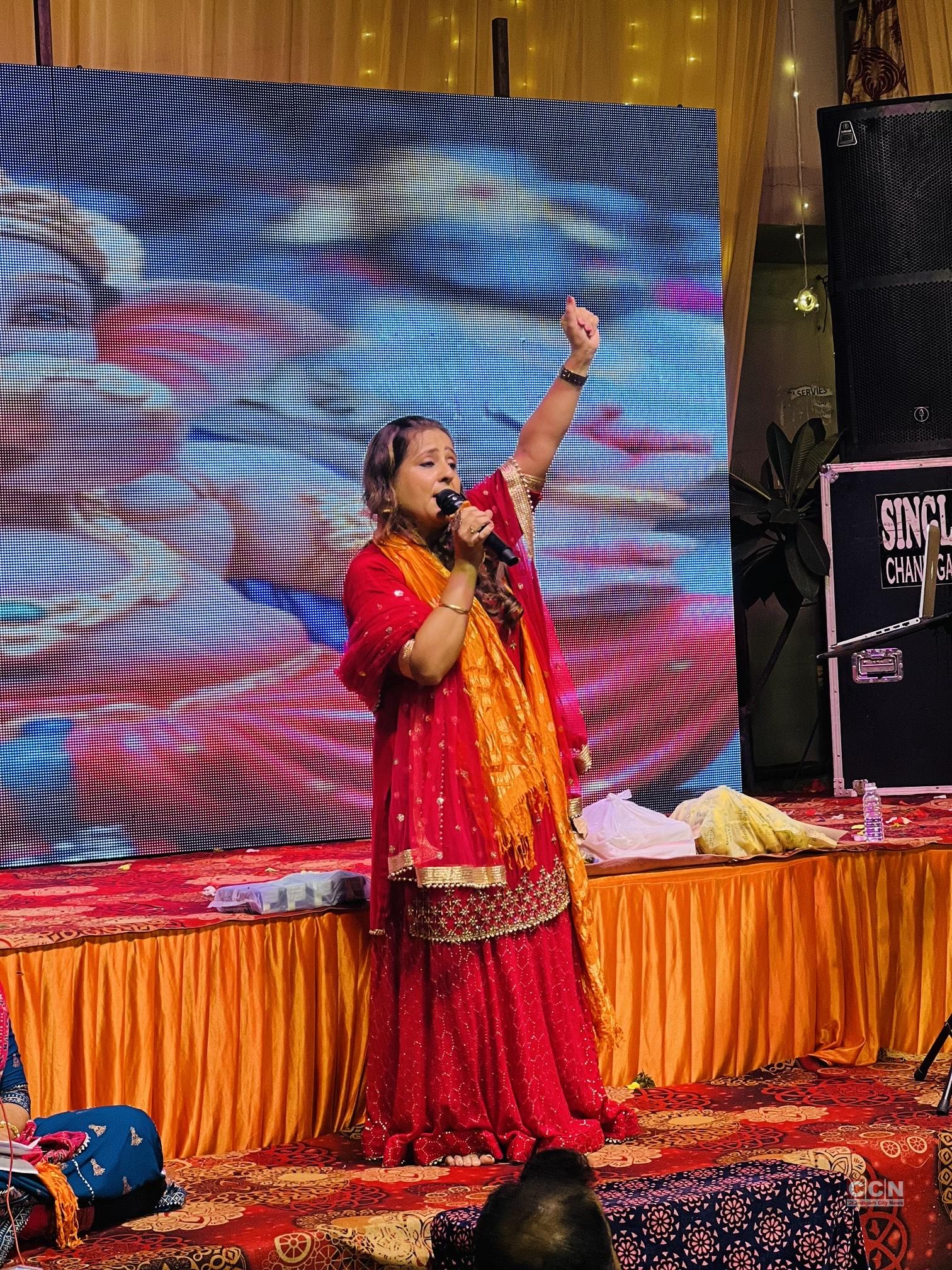 Ganesha Mahotsav: Kiran Kaur's devotional songs leave devotees ...