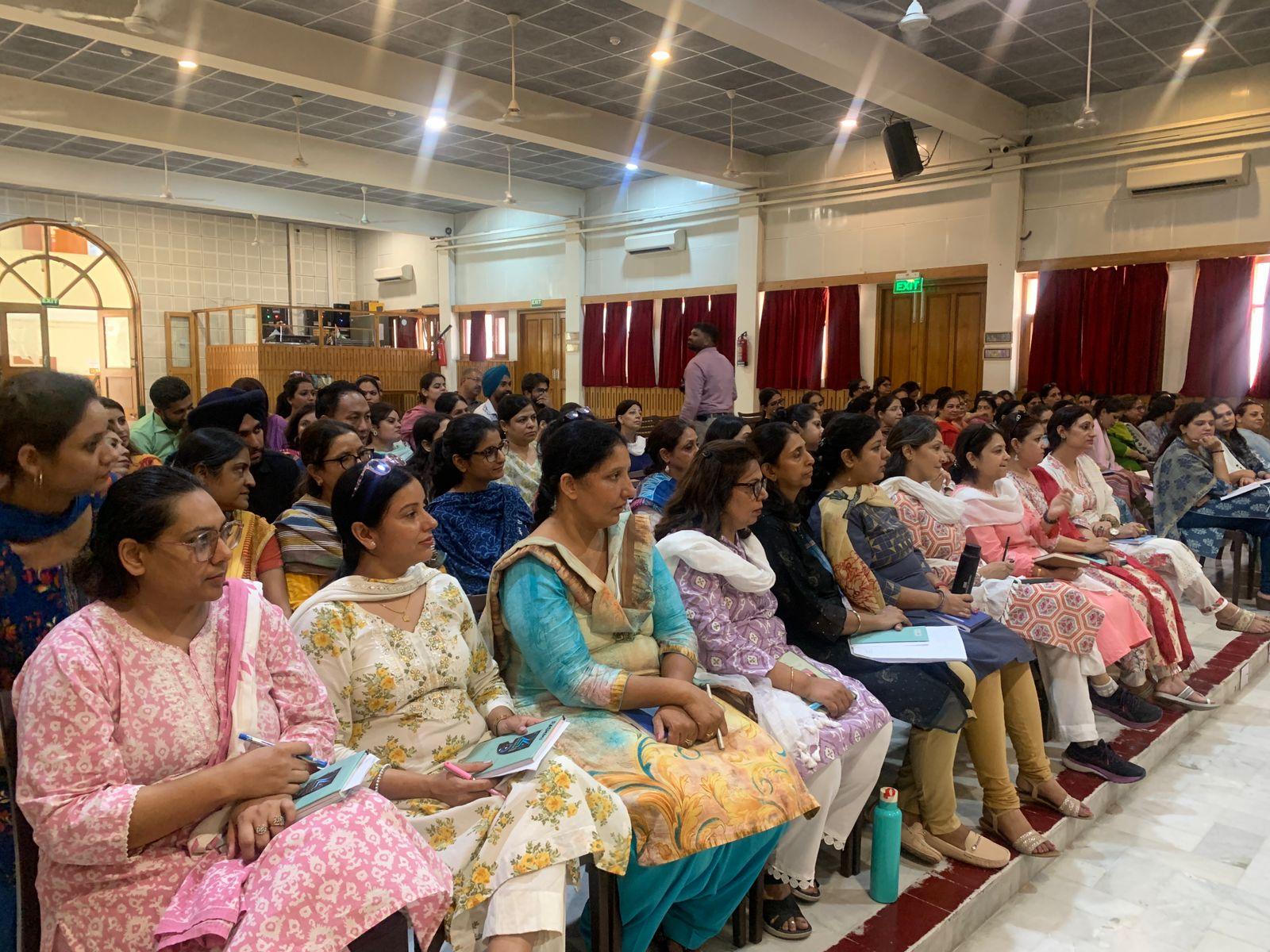 Fortis Mohali trains School Teachers in CPR Technique - Chandigarh City ...