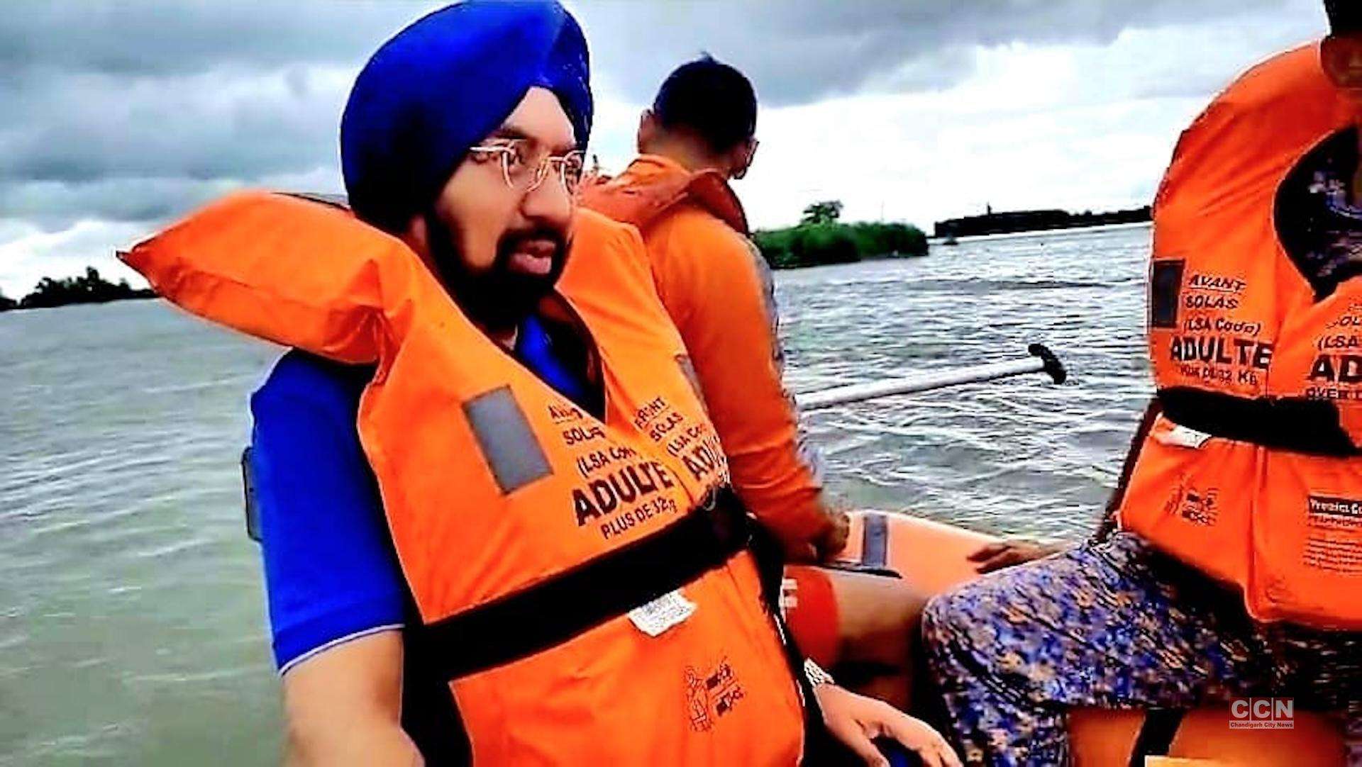 MP Vikram Sahney announces ₹5 Cr for Punjab Flood Relief & Agri Inputs ...